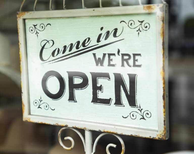 Santee streamlines licensing, permit process | The East County Californian