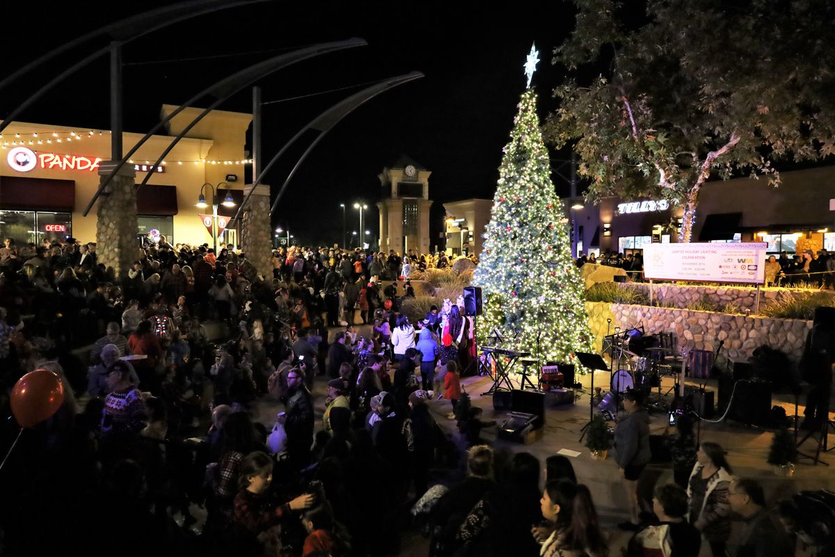 Holiday spirit shines at the Santee holiday celebration | The East ...